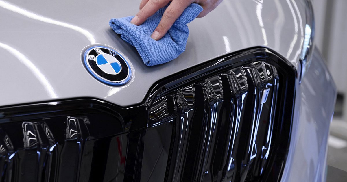 Πώς συνδέεται το σήμα της BMW με τους έλικες αεροπλάνου; Οι Βαυαροί ...