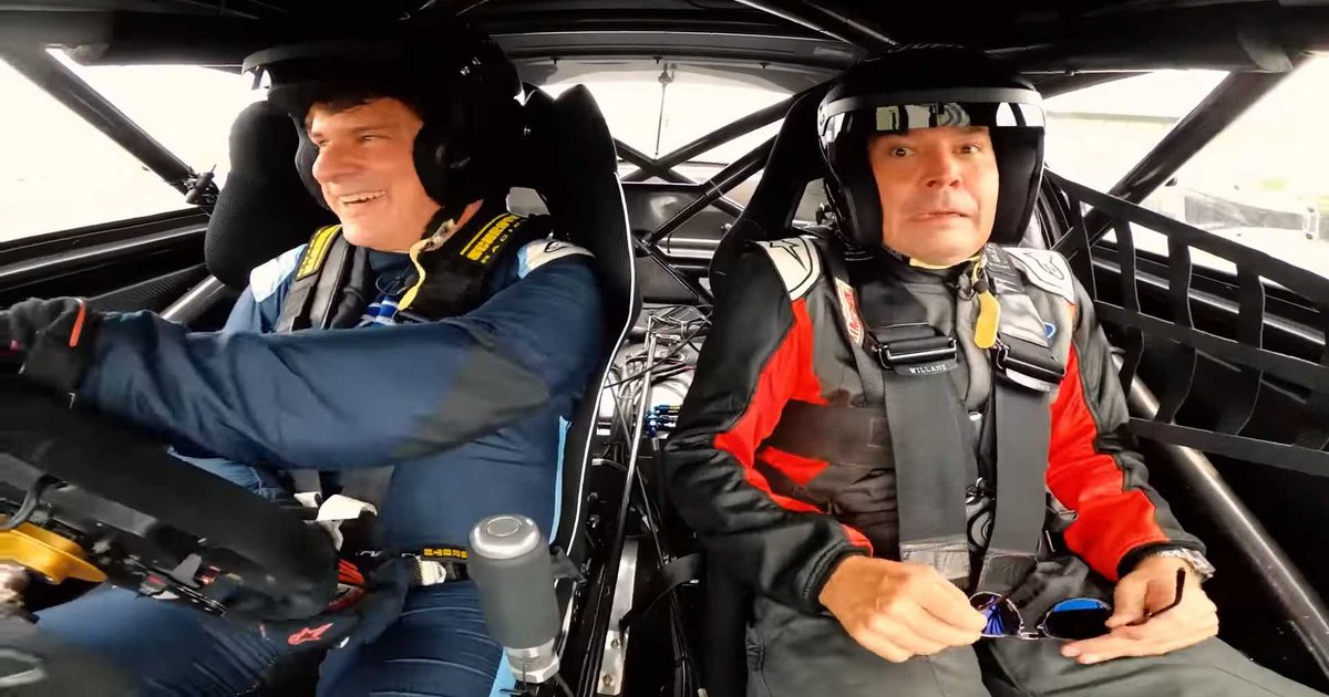 Ο Jimmy Fallon σε βόλτα... τρόμου με το Ford Mustang Supercar! (video)