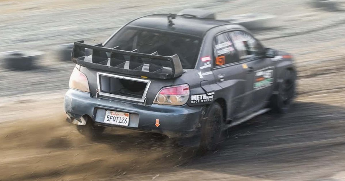 Έτσι είναι όταν ένα Subaru WRX STi παίρνει κινητήρα από Ferrari (video)