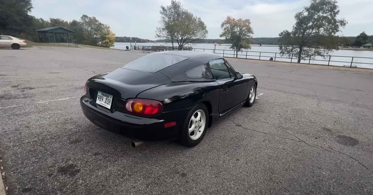 Αυτό το Mazda MX-5 μετατρέπεται σε κομψό fastback μέσω 3D εκτύπωσης (video)