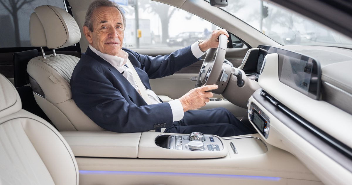 Ο θρύλος των αγώνων Jacky Ickx συνεργάζεται με την Genesis